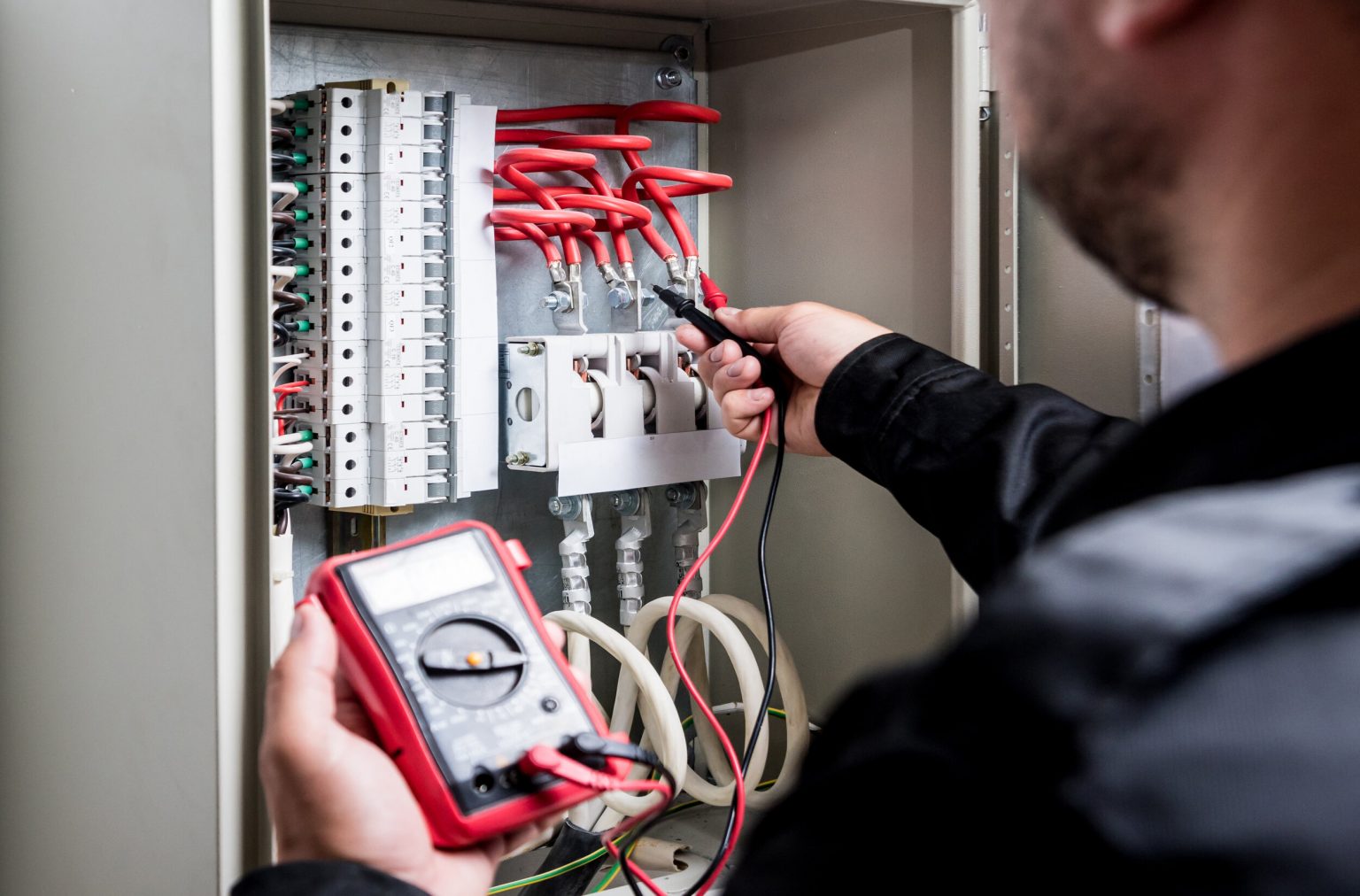 What are Electrical Panel Components and How Do They Work?